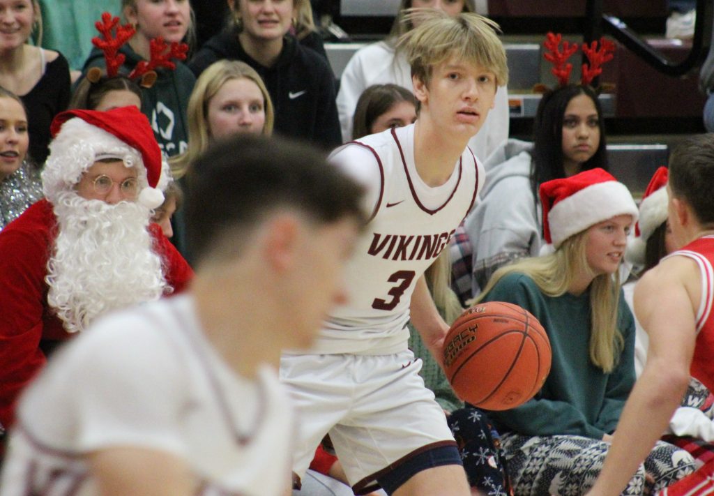 Boys basketball: Holmen follows up big performance with another ...