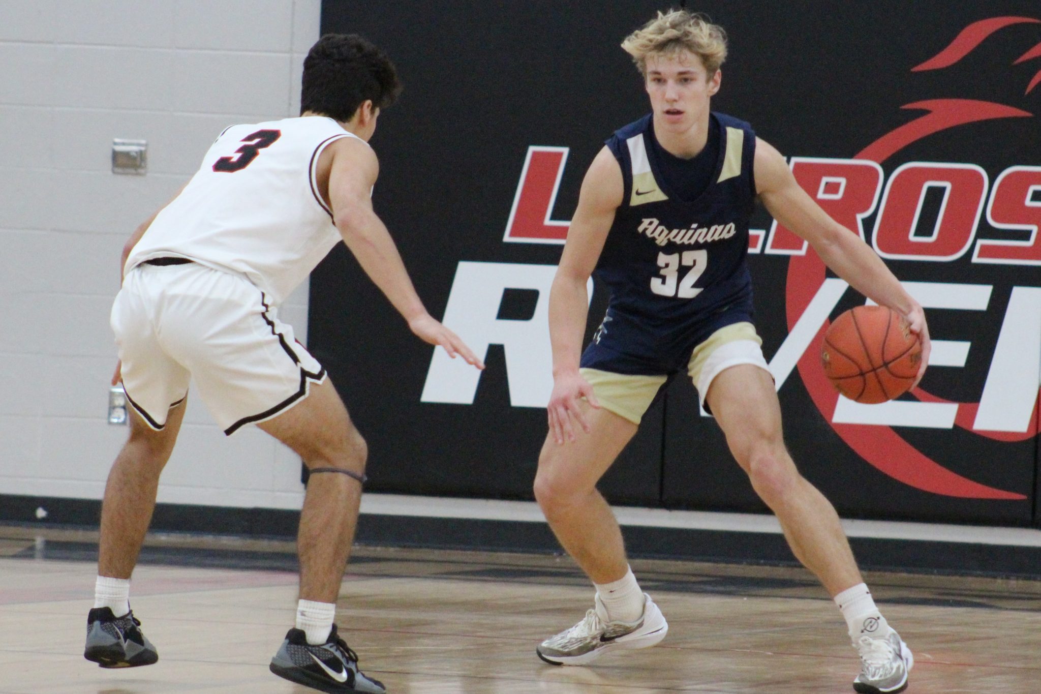 Boys basketball: Becker shoots Aquinas past La Crosse Central in MVC ...